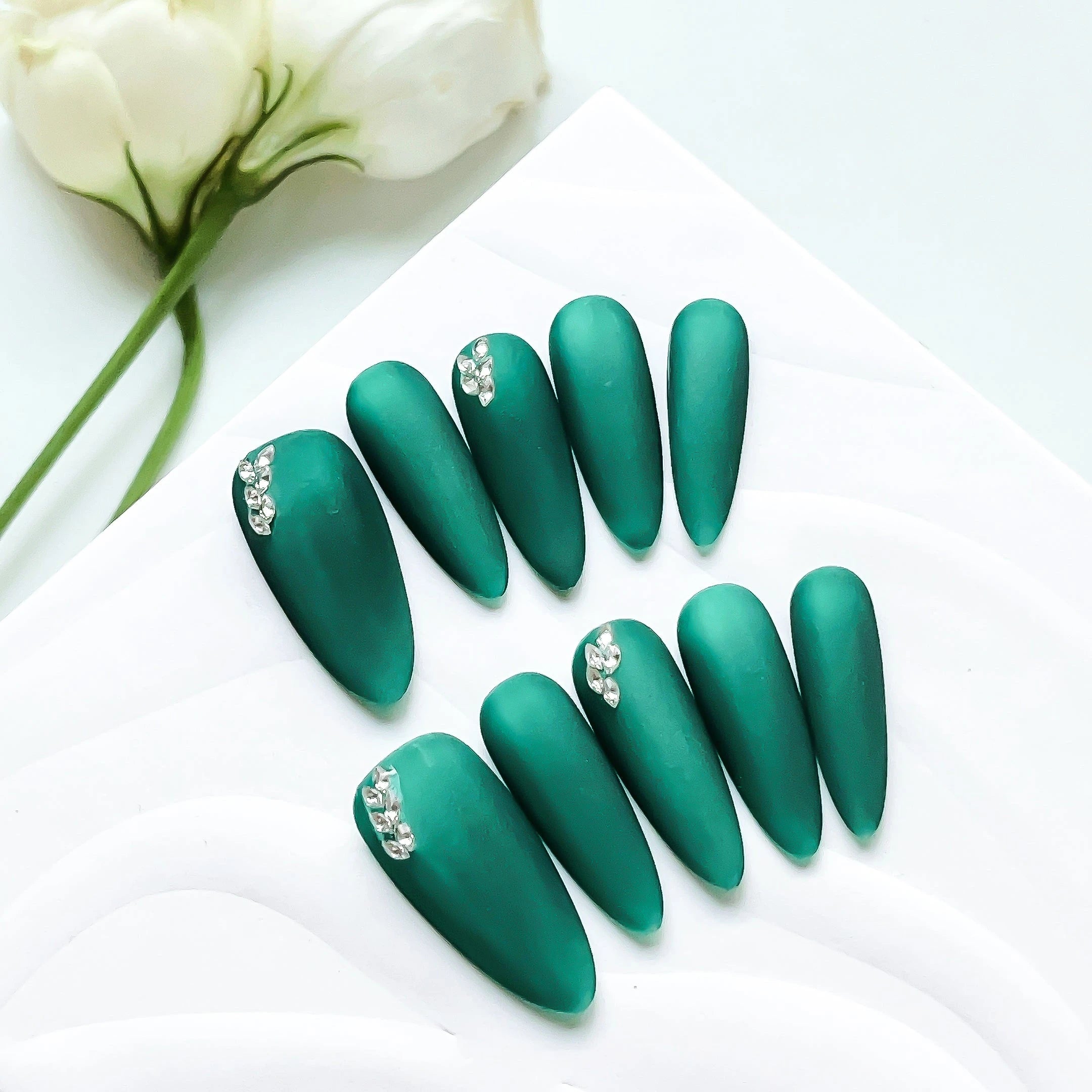 Statement | Premium Press-On nails – Calm Storm